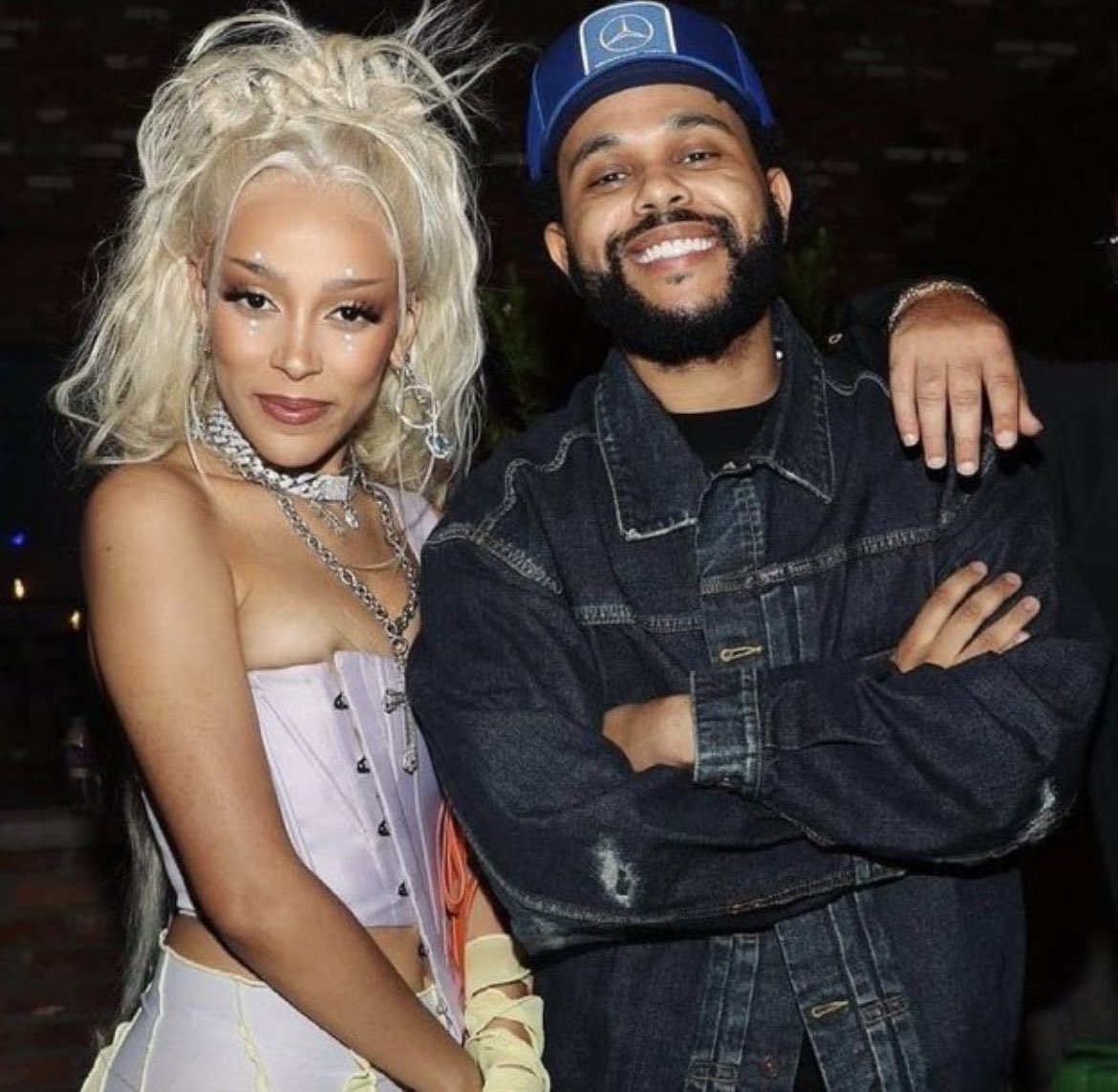 Doja Cat Dating The Weeknd Cat Meme Stock Pictures An - vrogue.co