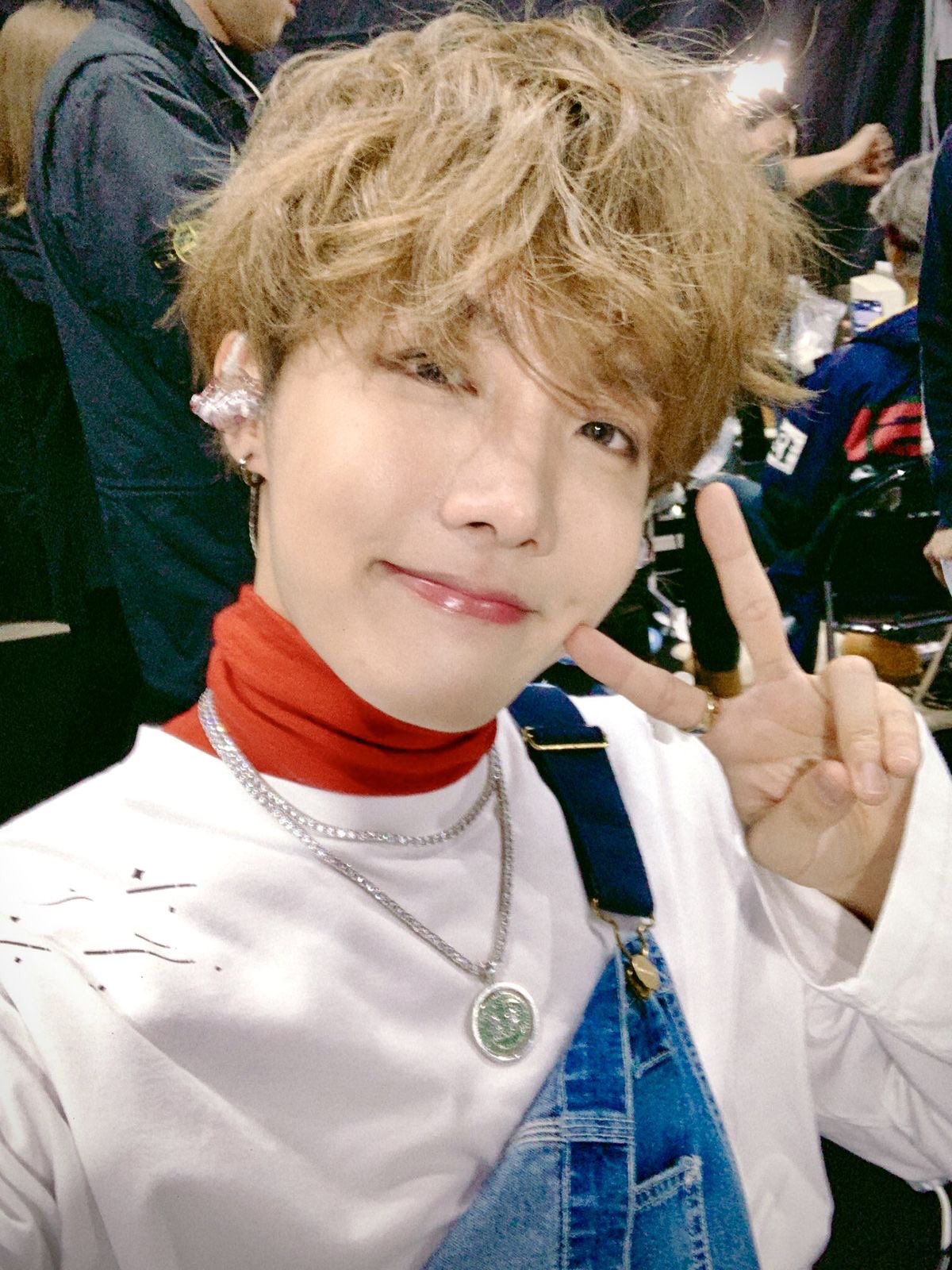 J Hope And V Selca J Hope Pics & Clips Sur X : "HSOTD (hoseok Selca Of
