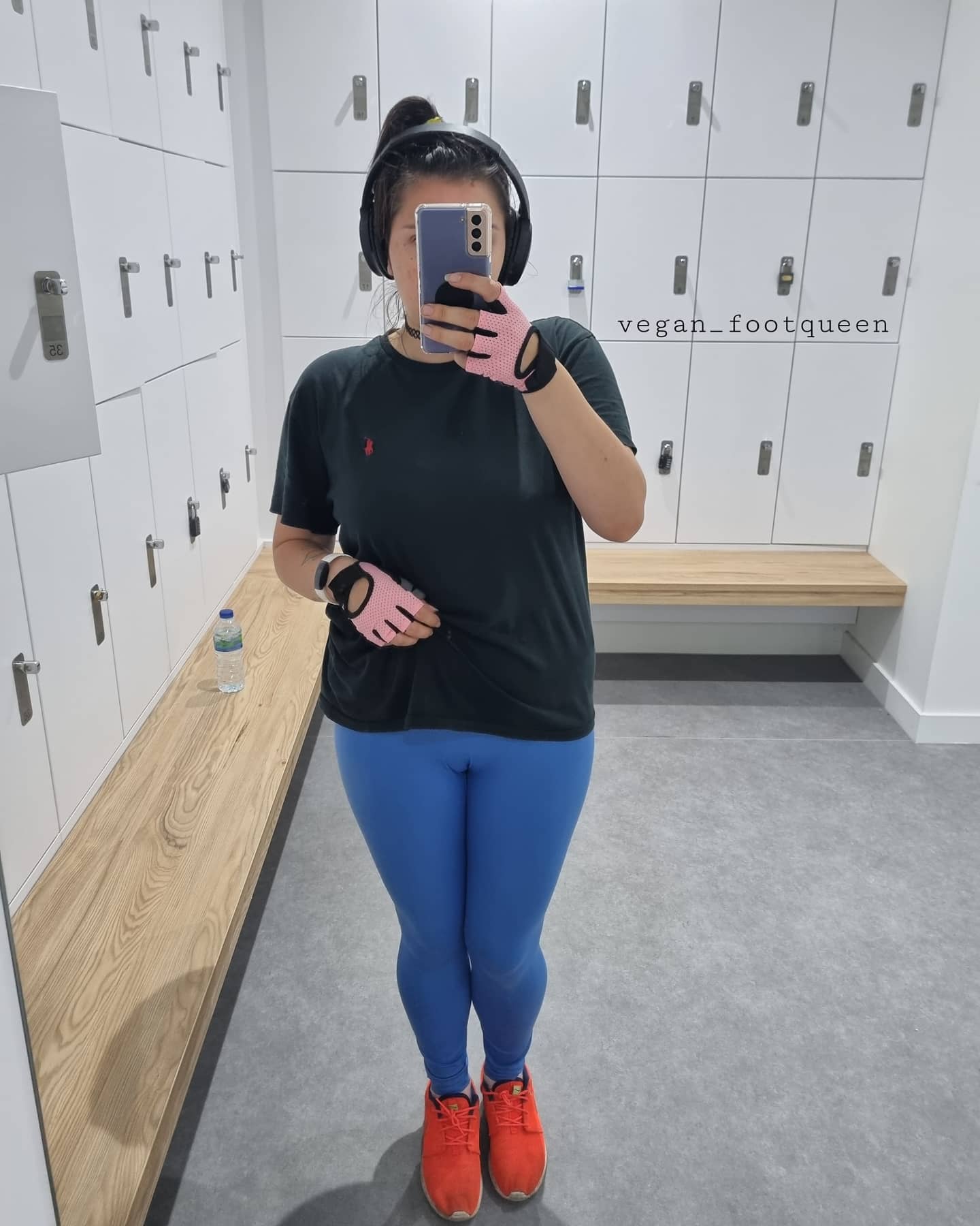 TW Pornstars - 4 pic. Vegan_footqueen 🇬🇧🇮🇷. Twitter. Gym 🐰 My favourite ...