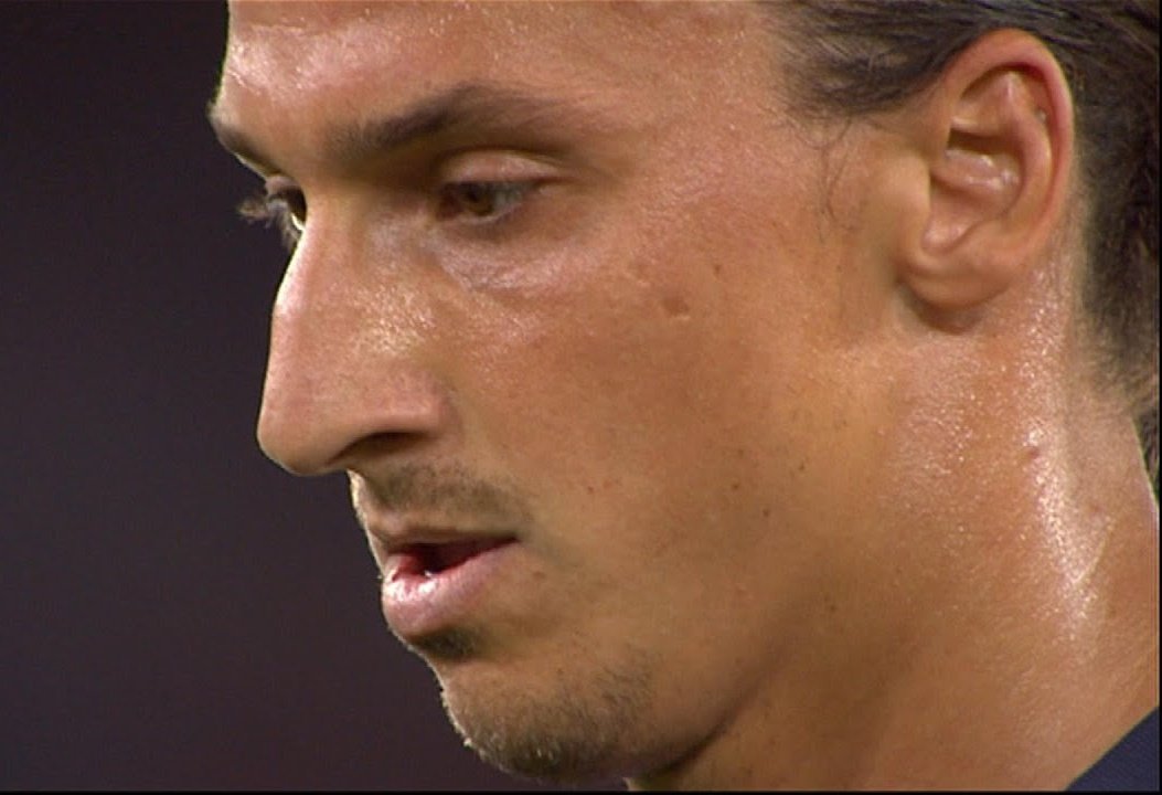 Ibrahimovic Nose Marcos Rojo Recalls Calling Zlatan Ibrahimovic 'big
