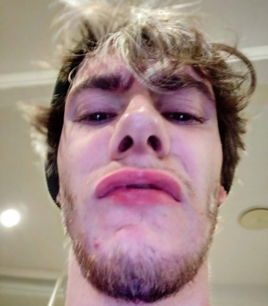 Realistic Fundy drawing as a maid let's gooo : r/Fundy