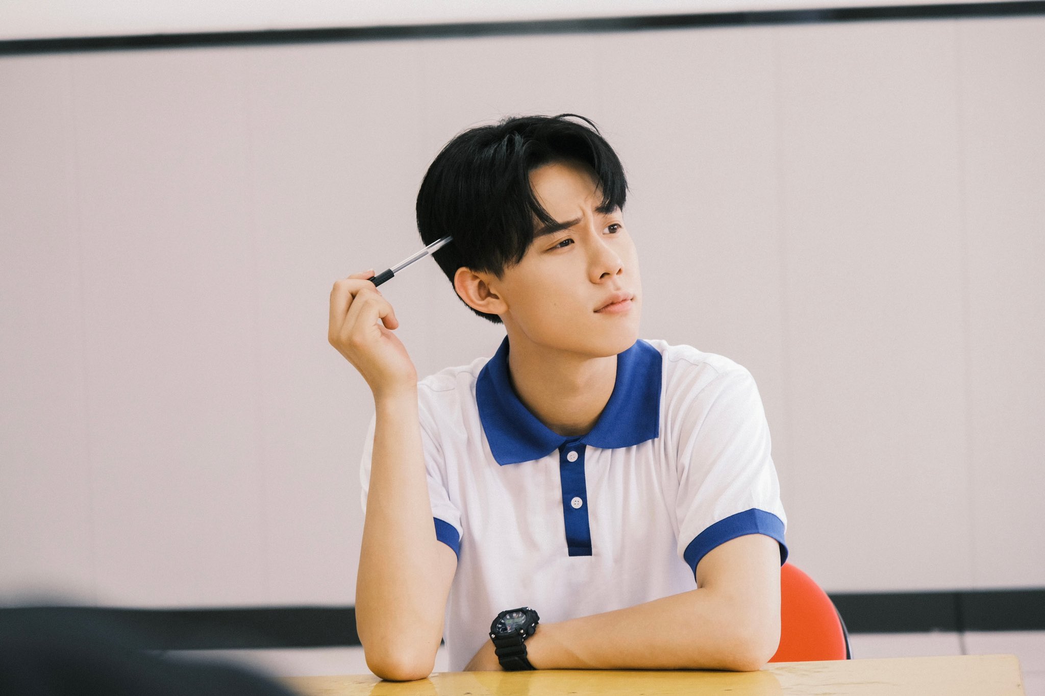 cdrama tweets on Twitter: "#ZhouQi becomes #ALittleReunion’s Fang Yifan again for variety show # ...