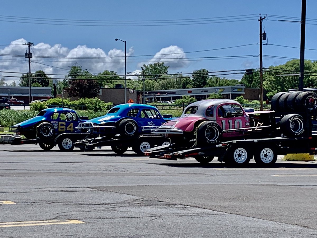 RT @ssmith34: Old school Modifieds tonight at @OswegoSpeedway ...