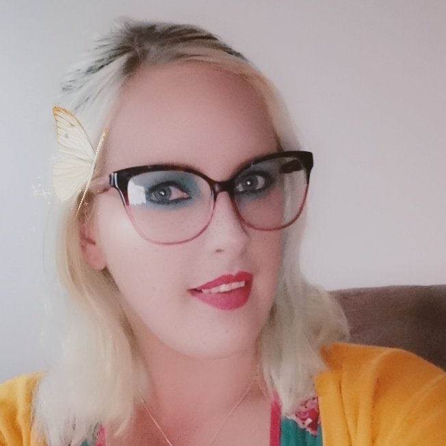 Danielle Newell's Instagram, Twitter & Facebook on IDCrawl