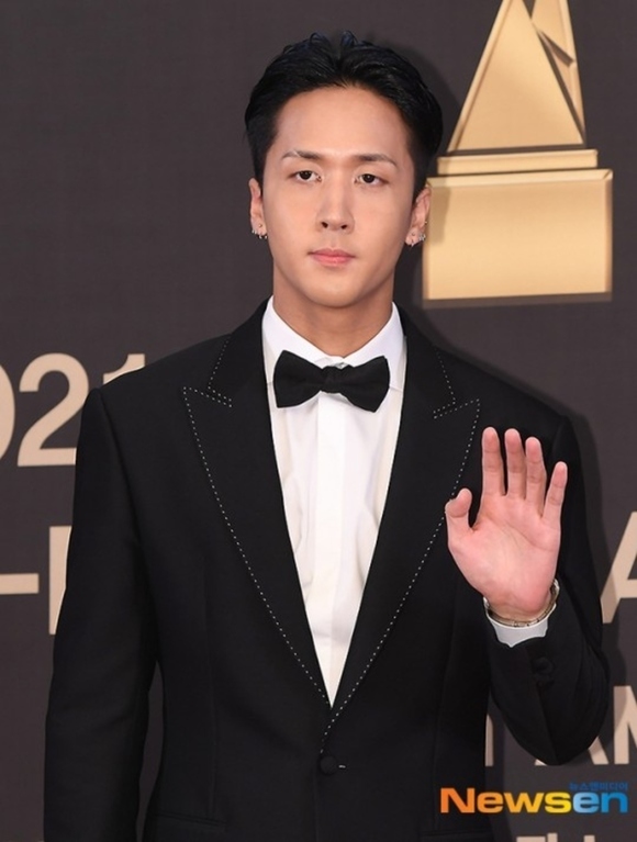 Kstyle on Twitter: "【PHOTO】VIXX ラビ＆LADIES' CODE ソジョンら「2021 K-MODEL ...