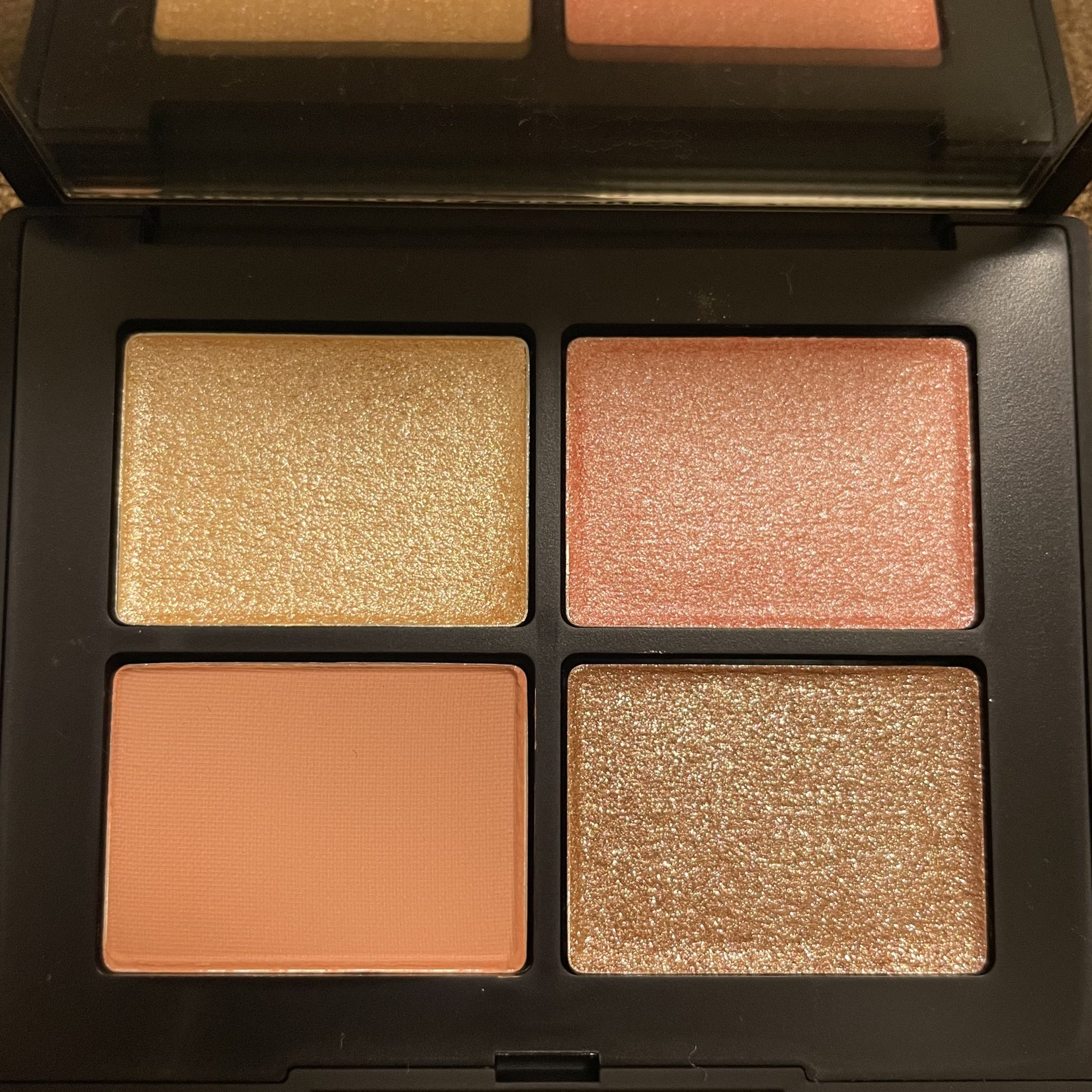 ஐもちஐ on Twitter: "NARS クワッドアイシャドー 01801 復刻版ORGASM(旧5066) 馴染みのいいマットなコーラルにゴールドとピンクサテンの輝き、ココアブラウンの ...