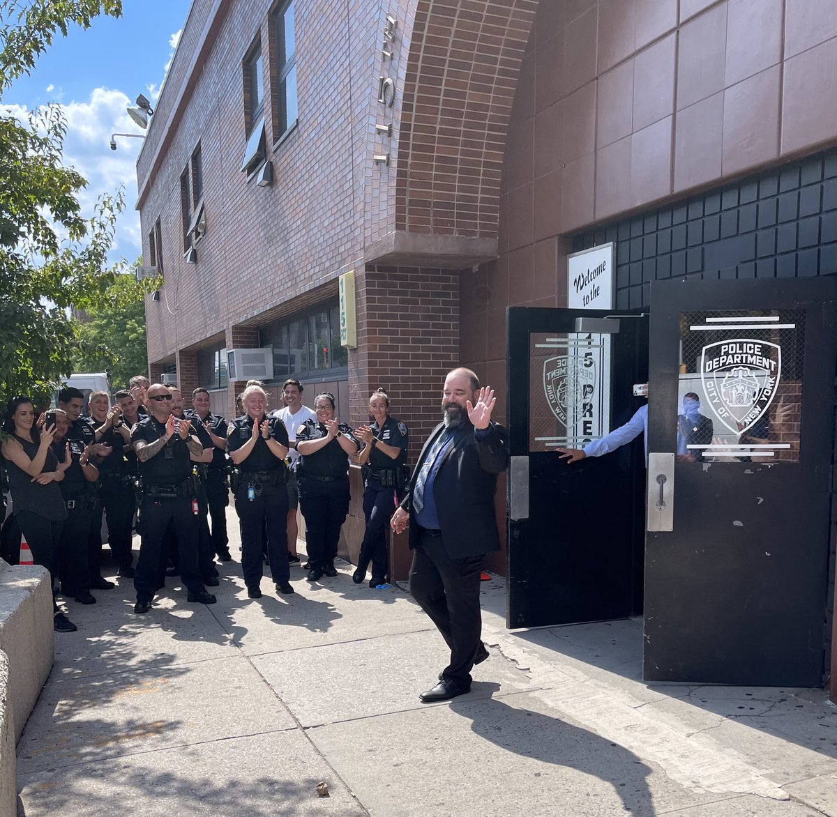 NYPD 115th Precinct - @NYPD115Pct Twitter Analytics - Trendsmap