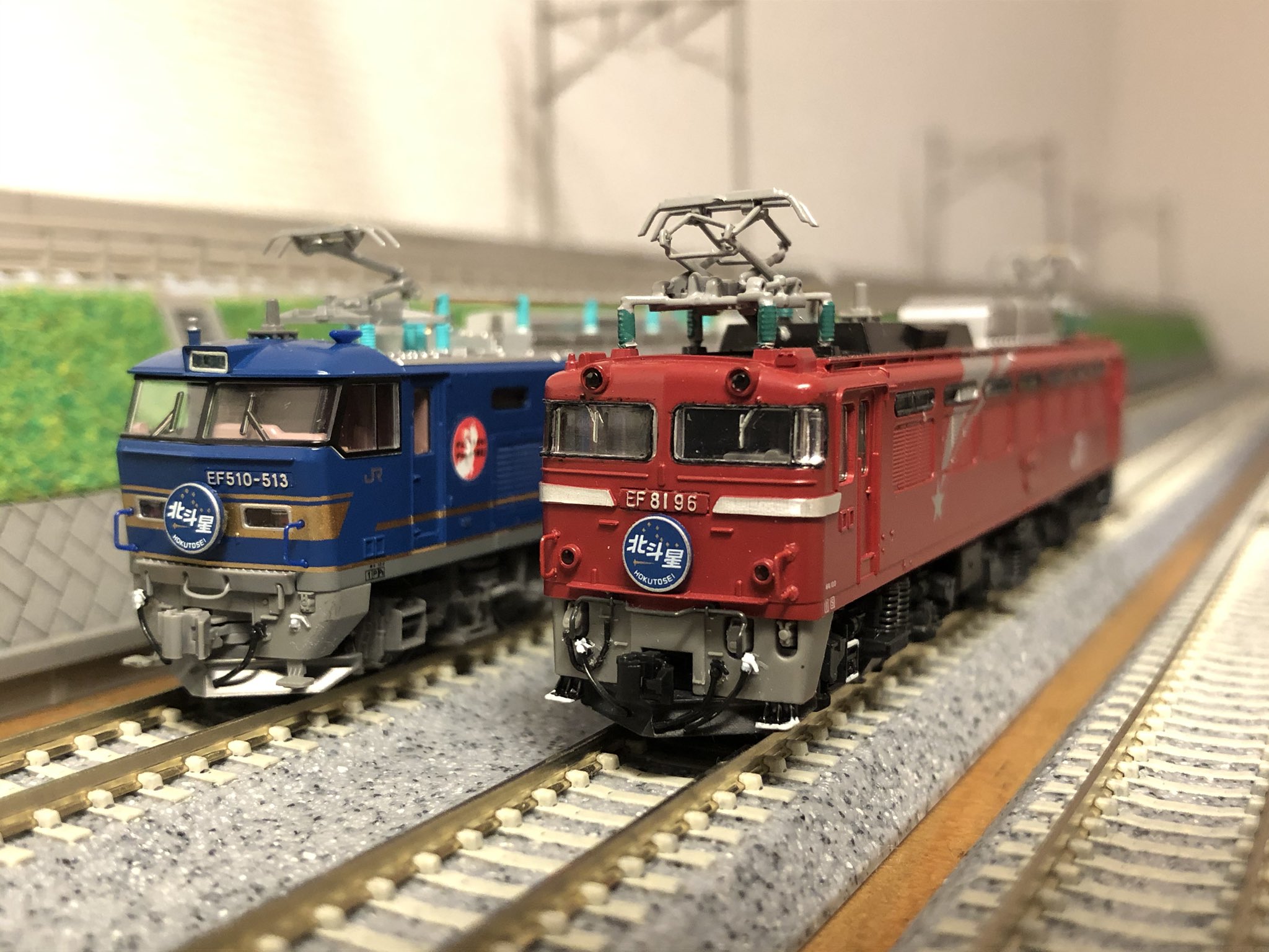 にぽるちょふ on Twitter: "EF81、EF510 KATO製品 EF81は手すりが無い旧製品。 EF510は世田谷総合車輌センターさんのインレタを貼付け。 いろいろとお手軽な範囲で ...