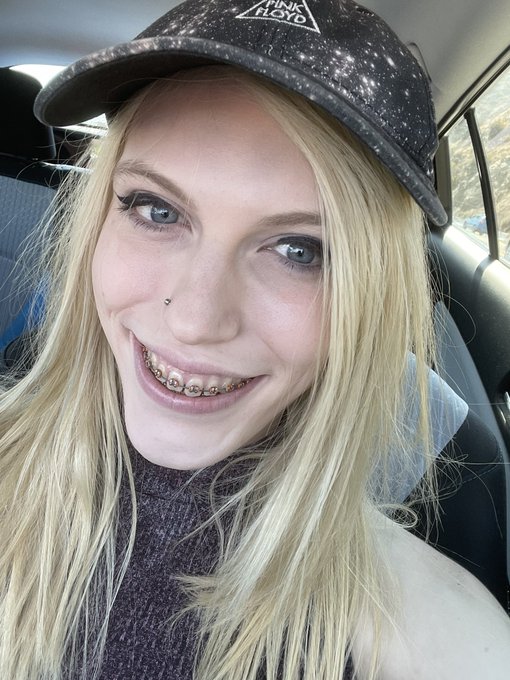 Tw Pornstars Izzy Wilde The Most Liked Pictures And Videos From Twitter For All Time Page 29