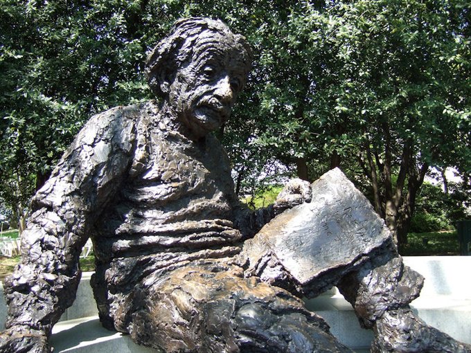 Albert Einstein Gravestone