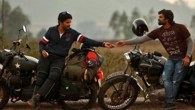 Neelakasham Pachakadal Chuvanna Bhoomi Helmets