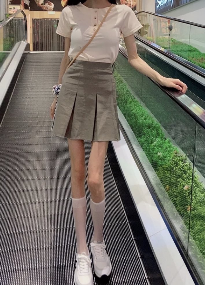 接推广（老婆婆） on Twitter: "165cm • 35kg https://t.co/cvNpJtZ5fA" / Twitter