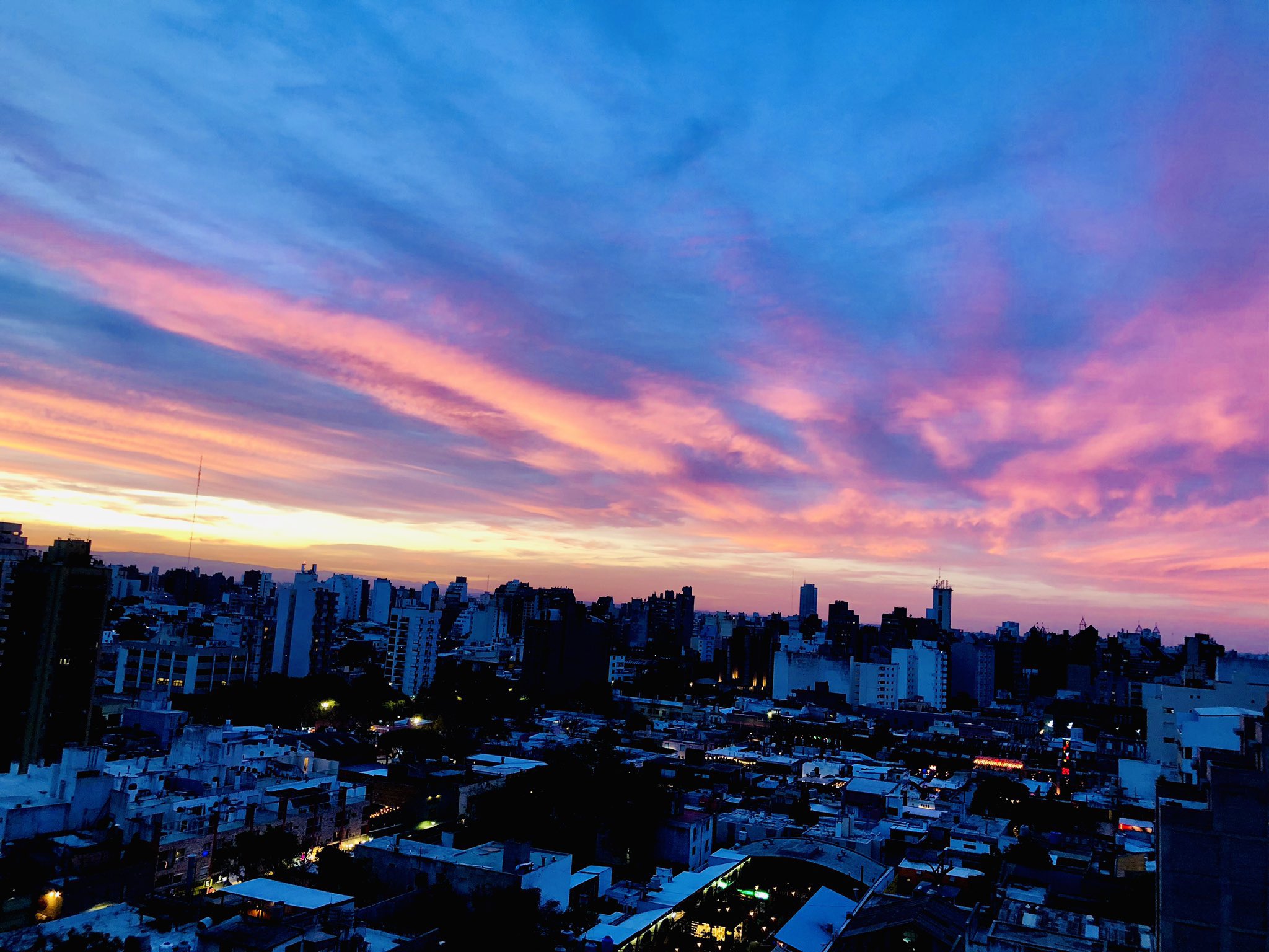 Opacarofilia On Twitter El Cielo Es Magia…