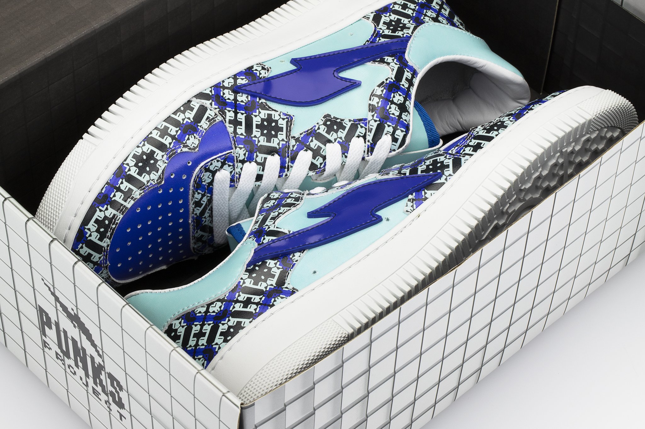 RTFKT Studios on Twitter: "RTFKT World Merging 🌐 x 🌎 Up next : PUNKS 👁‍🗨…