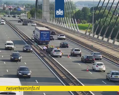 Rijkswaterstaat Verkeersinformatie on Twitter: " | Door een ongeval op de Martinus Nijhoffbrug ...