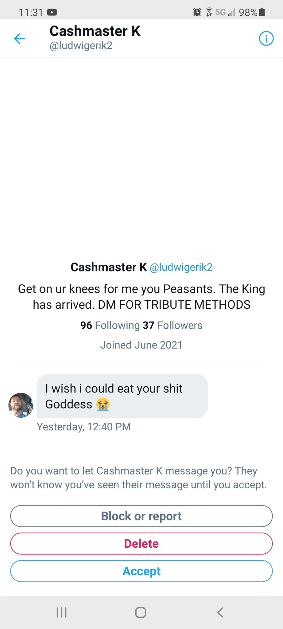 TW Pornstars - Queen Cassidy. Twitter. Lol a "cashmaster" "king" wants ...