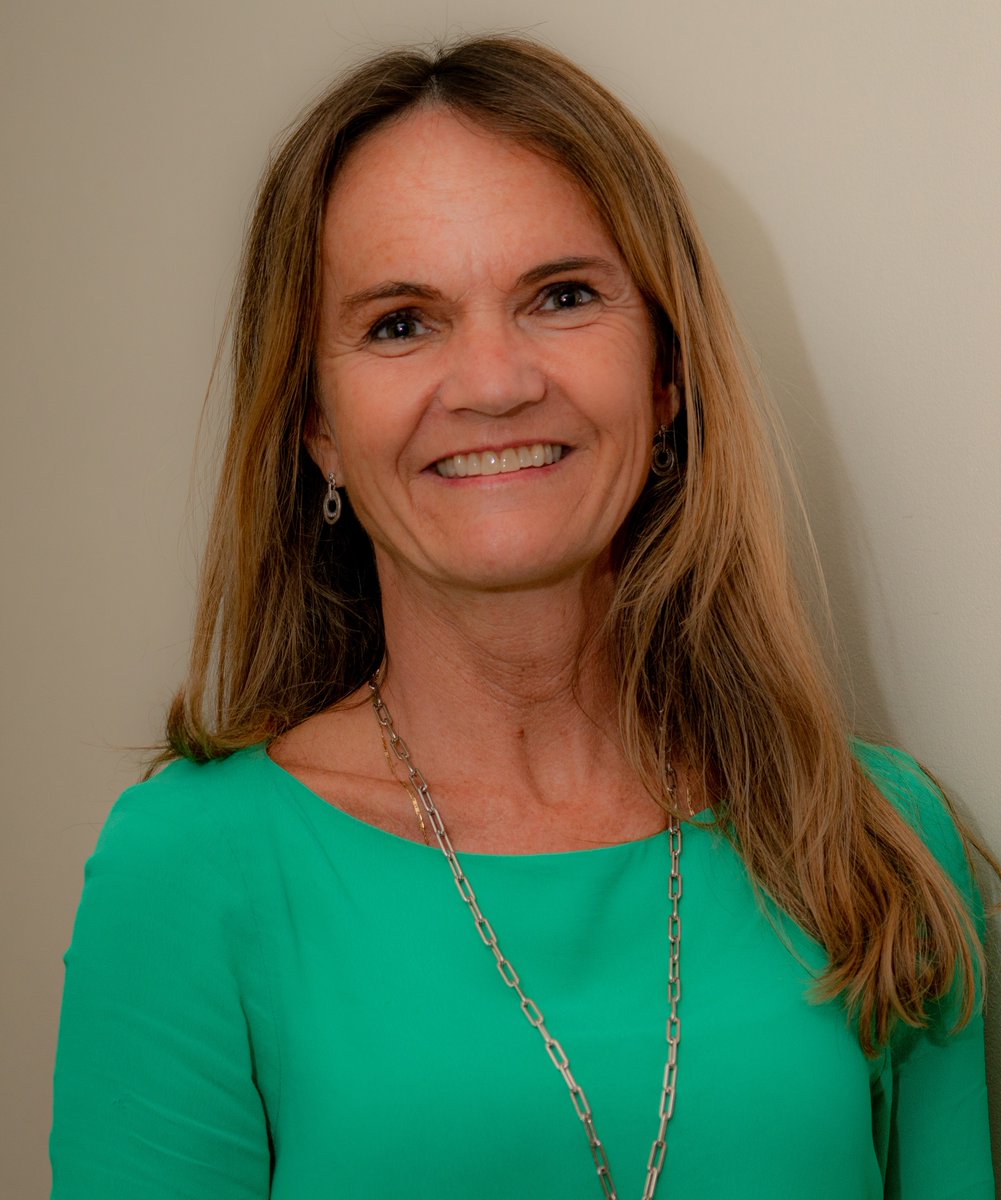 Alejandra Valdes's Instagram, Twitter & Facebook on IDCrawl