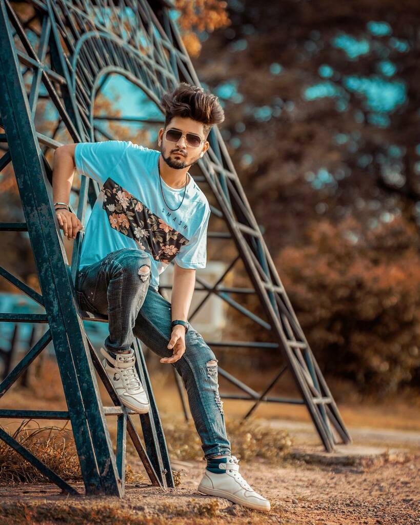 Share 84 Couple Poses Instagram Super Hot Nanoginkgobiloba Vn