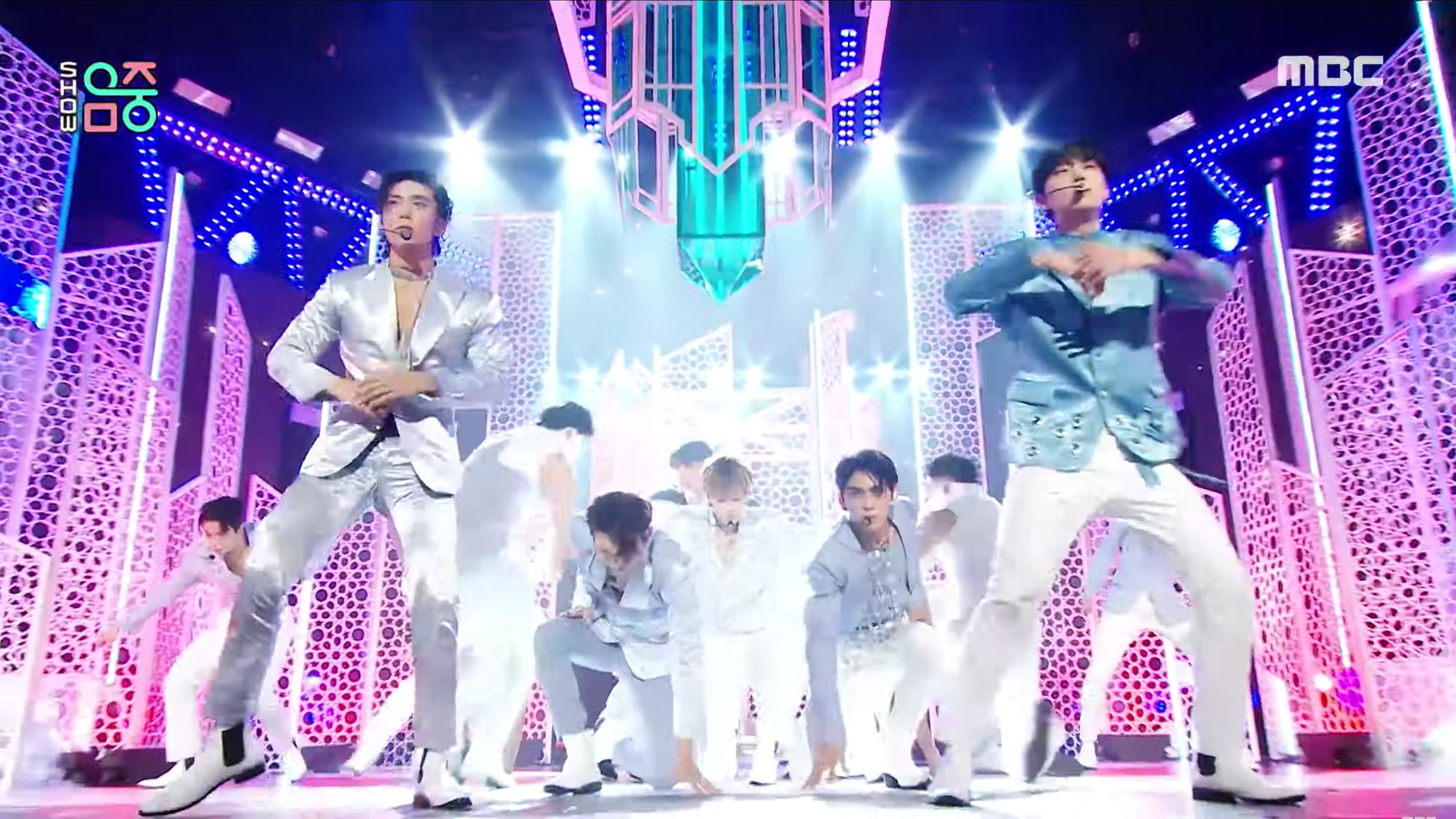 YooShine YooTaeyang 🌞 on Twitter: "210711 SBS Inkigayo SF9 Comeback Interview https://t.co ...