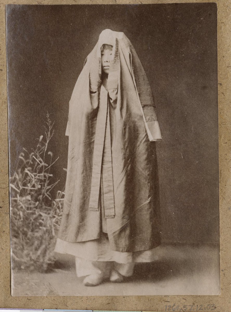 1. 1904 2. 1930 Under the influence of Confucianism, when going out ...