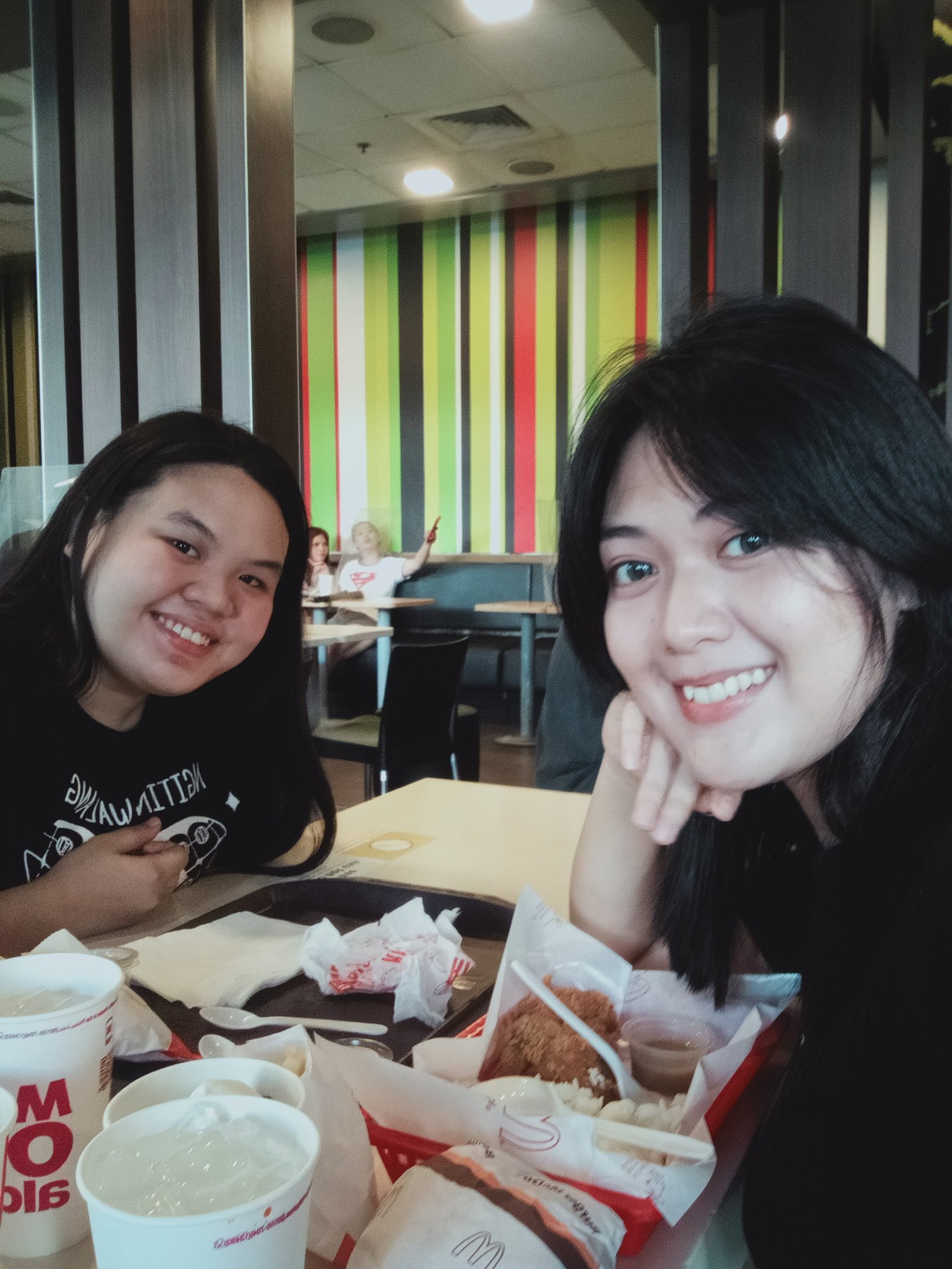 exousía.sj on Twitter: "sayang pag mamcdo kung di ipopost : @RhamdelSabangan https://t.co ...