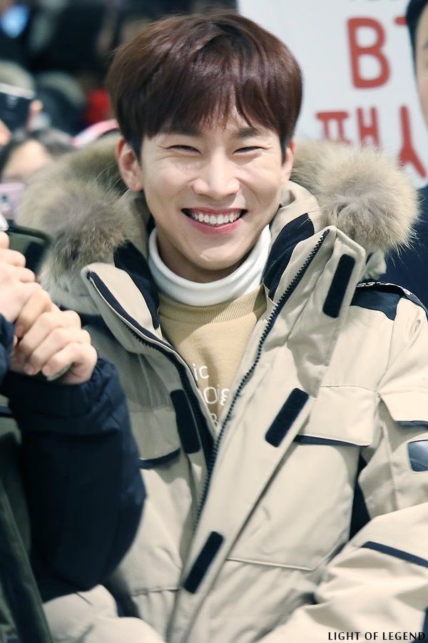 daily eunkwang ♡ on Twitter: "thank you for smiling everyday, eun kwang. here’s a million watt ...