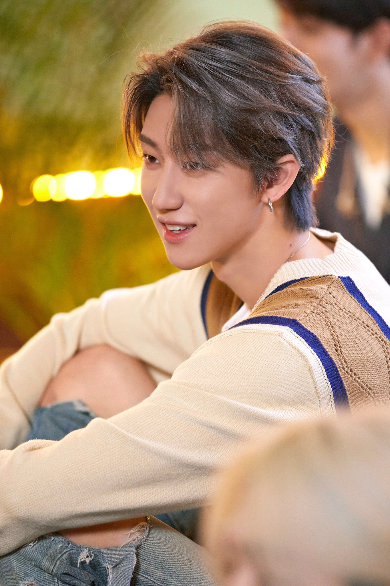 SEVENTEEN Fancafe & Weverse on Twitter: "SEVENTEEN Genius 'Open Mic' Behind Sketch #THE8 #디에잇 ...