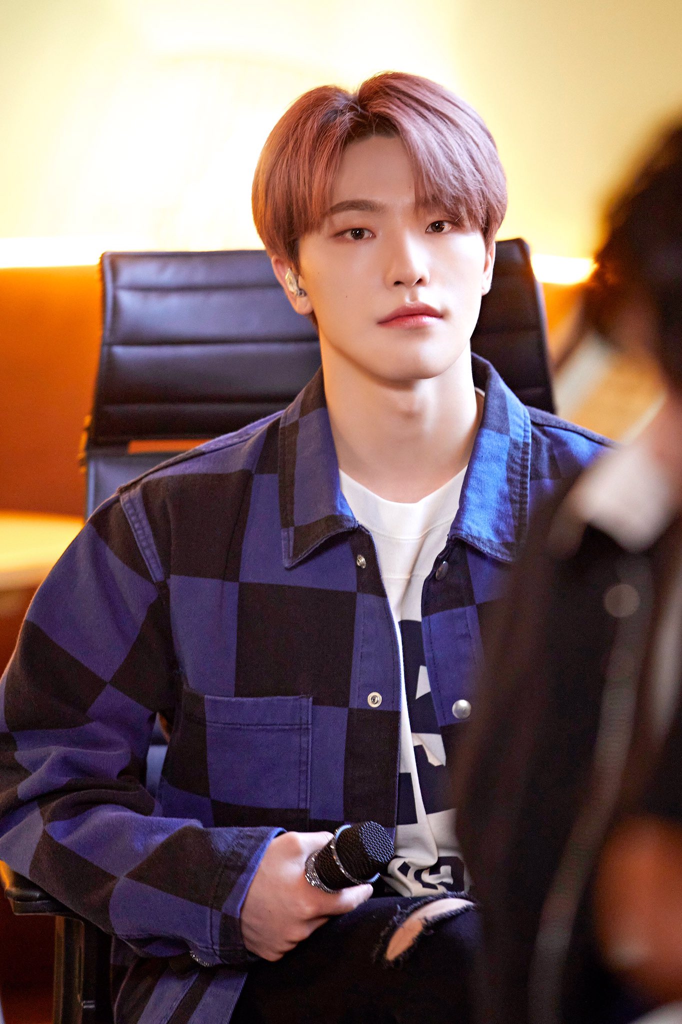 SEVENTEEN Fancafe & Weverse on Twitter: "SEVENTEEN Genius 'Open Mic' Behind Sketch #THE8 #디에잇 ...