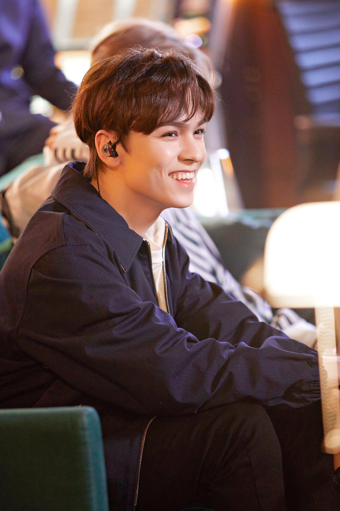 SEVENTEEN Fancafe & Weverse on Twitter: "SEVENTEEN Genius 'Open Mic' Behind Sketch #THE8 #디에잇 ...