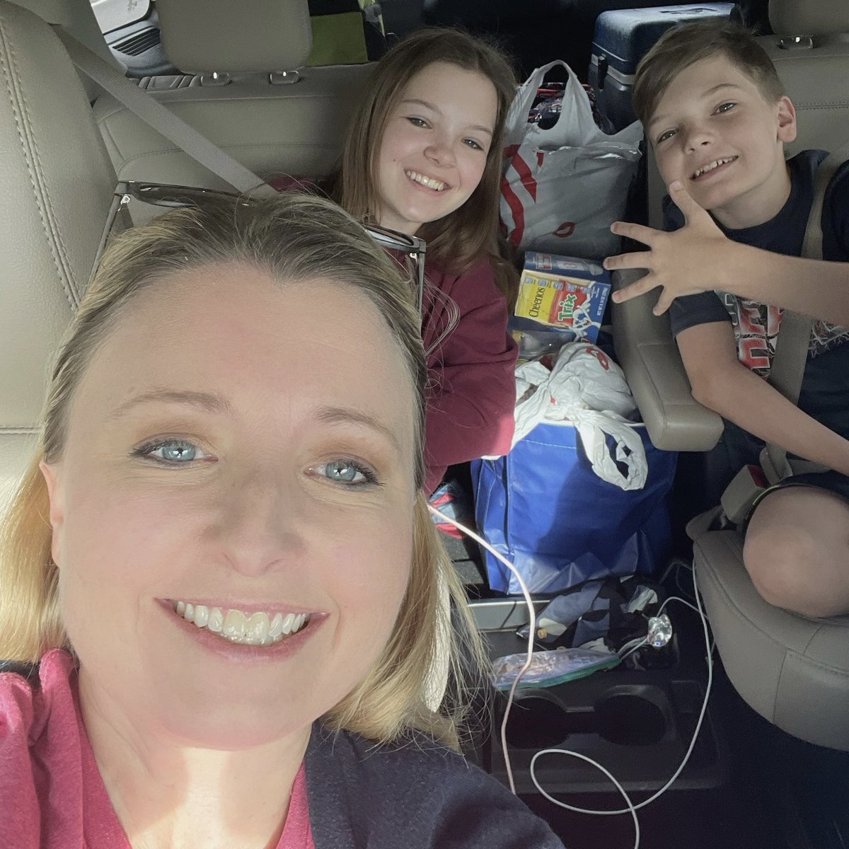 Angela Binder's Instagram, Twitter & Facebook on IDCrawl