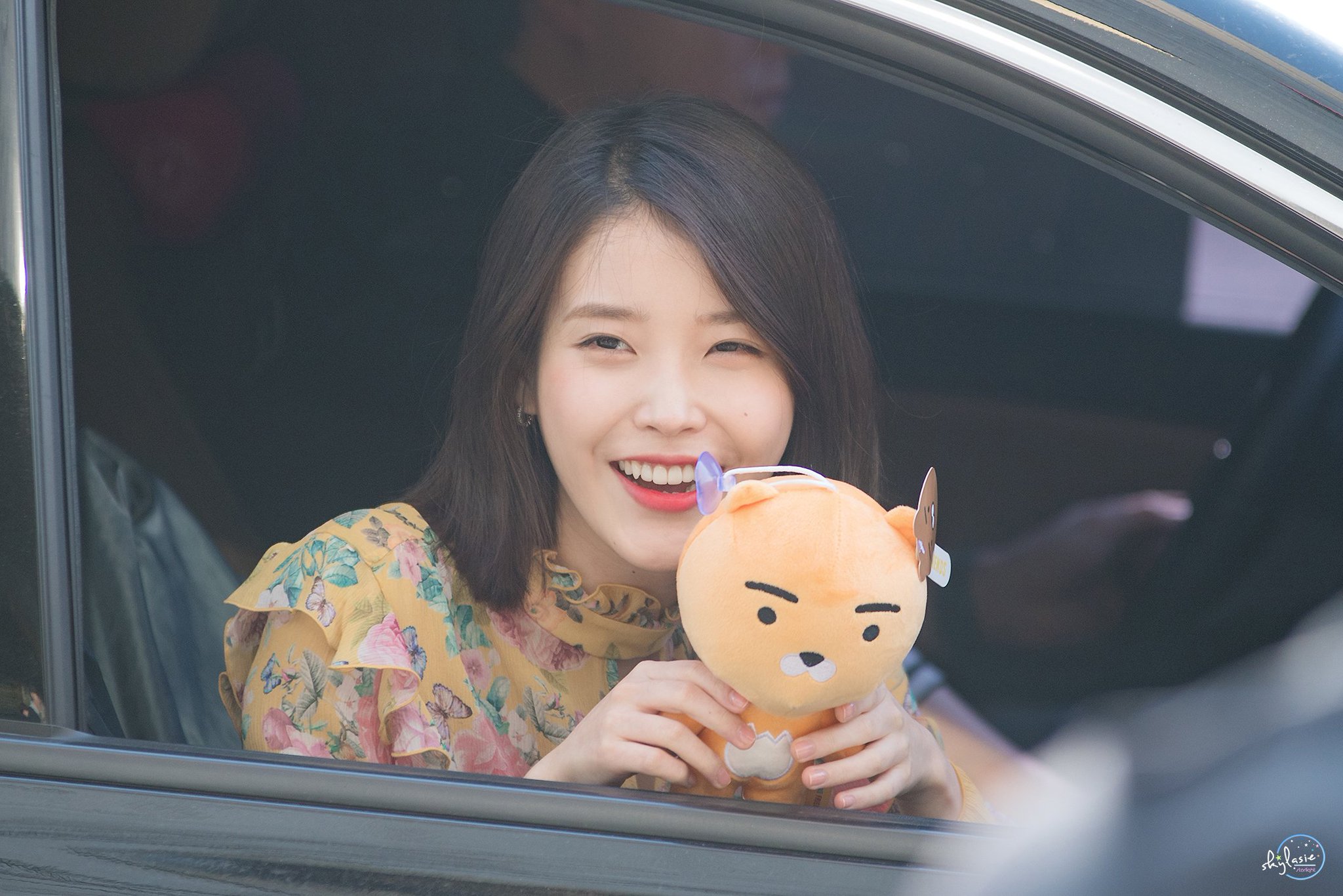 start-with-i-end-with-u-iu-on-twitter-you-are-my