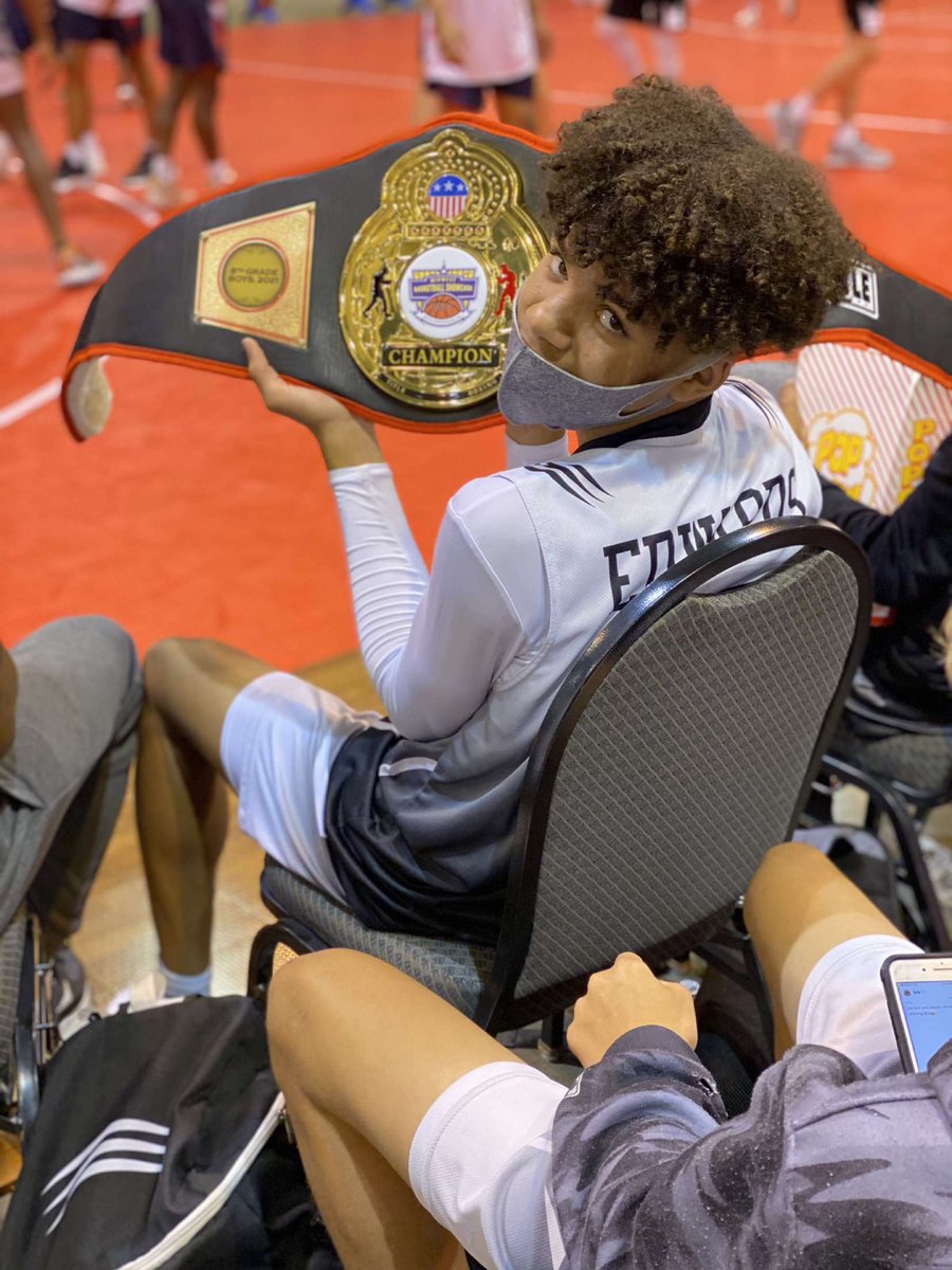 Royce Edwards (@d1roycee) | Twitter