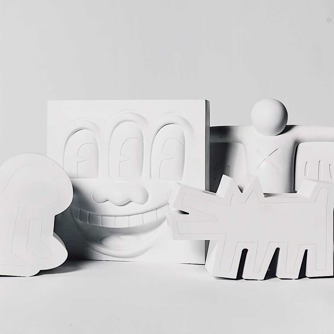 Medicom Toy Giger Bearbrick Keith Haring Statues Up There | atelier ...