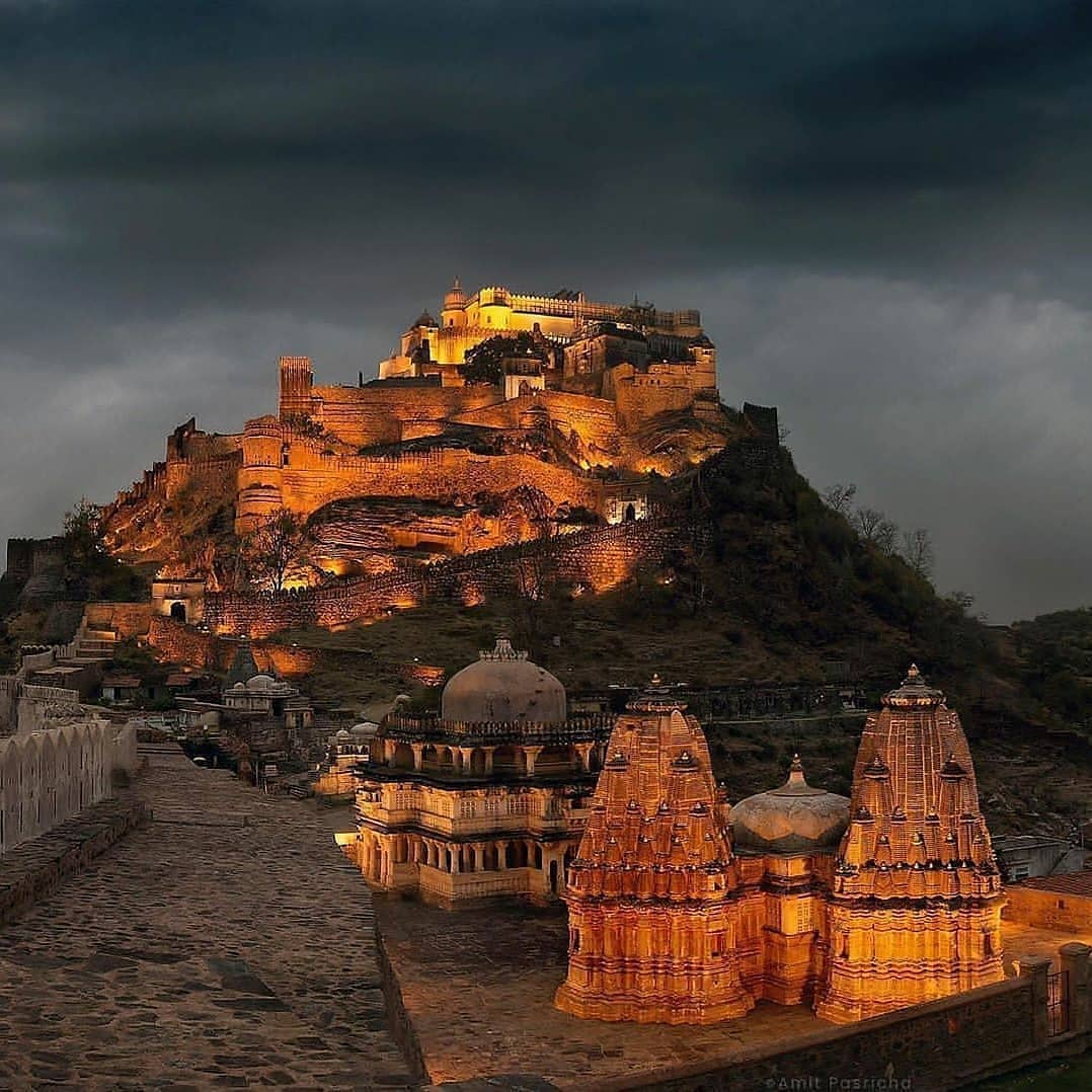 Kumbhalgarh Fort At Night