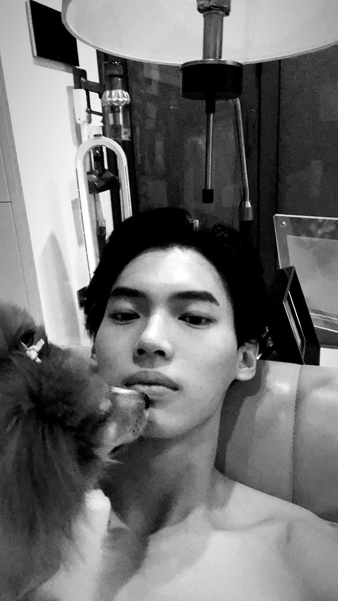 Winmetawin.Official on Twitter: "IGs winmetawin Update ลูกสาวง้อหรอคะ 🤣🤣 //กำไม้เรียว 👀 ...