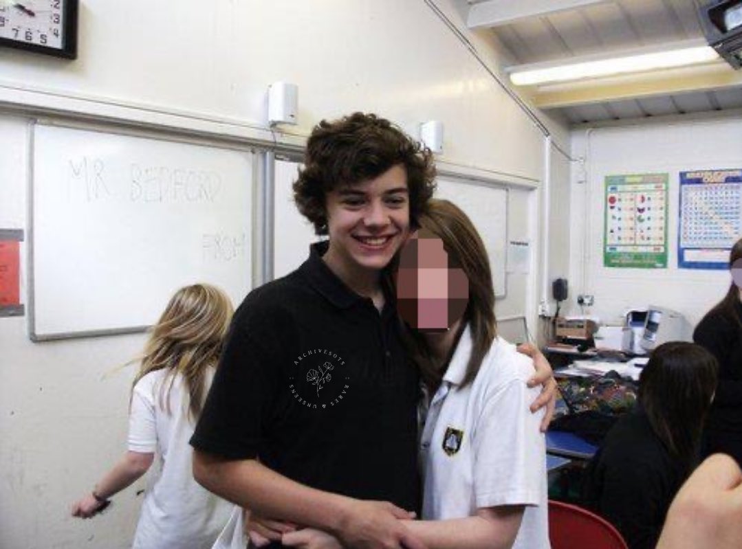 OT5 Archives on Twitter: "Unseen of Harry in school!…