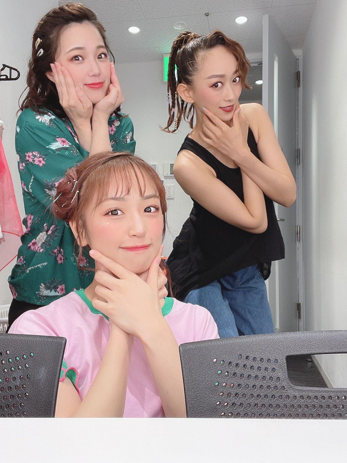 小槙まこ On Twitter ついに千秋楽です! やーーーん寂しい。。 最後まで楽しく全力で駆け抜けます♪ 千秋楽配信ありです! 劇場まで足を運ぶのが難しい方はぜひ配信で楽しんでいただけ