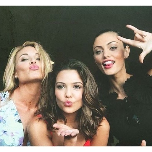 Phoebe Tonkin And Danielle Campbell