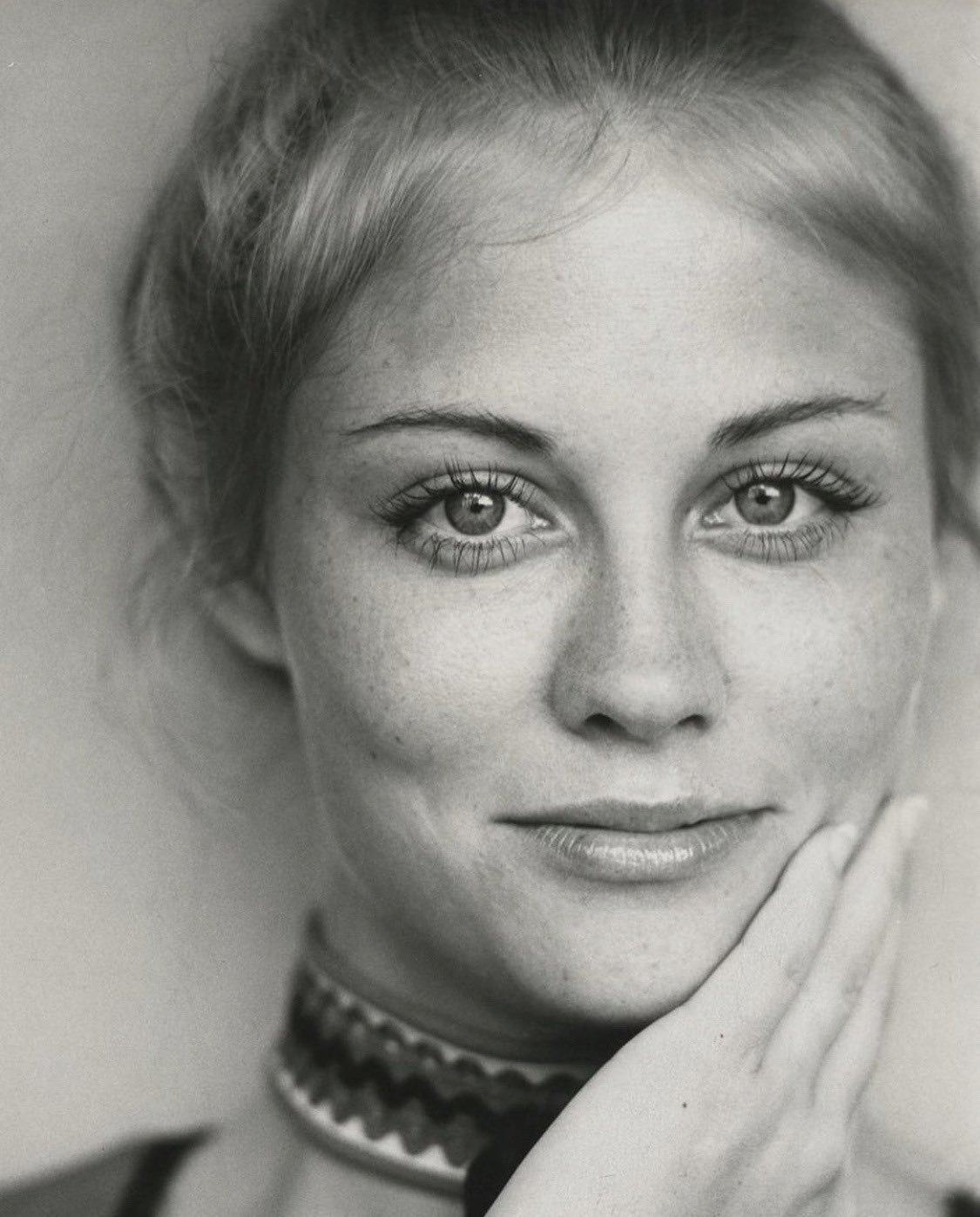 Cybill Shepherd Model