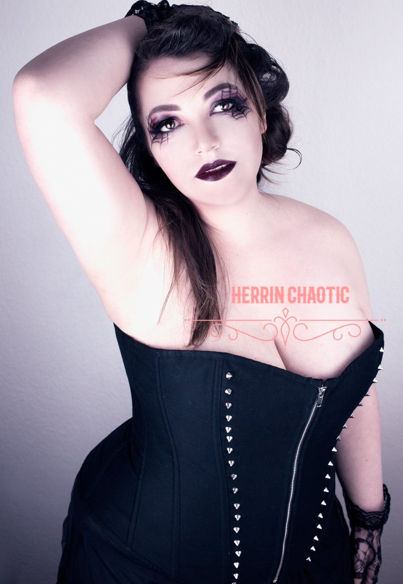 Herrin Chaotic 1,8K 🎁01.01.🎁 on Twitter: "@Afrenchpuppy @Hanna58024332 @tom171317 @rt_promo2k ...