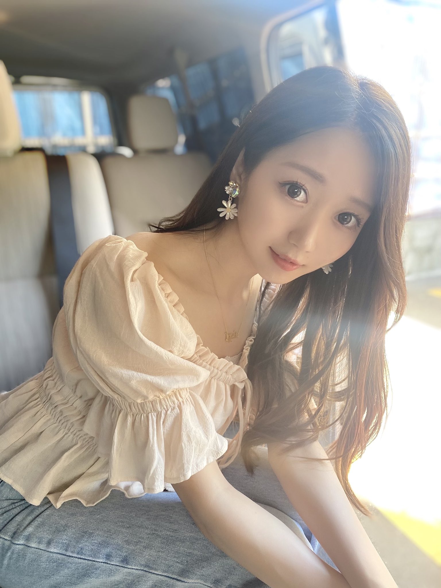 大谷 映美里 on Twitter: "話、なんでも聞くよ？🐈‍⬛ ͗ ͗ https://t.co/NARmyYumLd https://t.co/oNcppzW6Zh" / Twitter