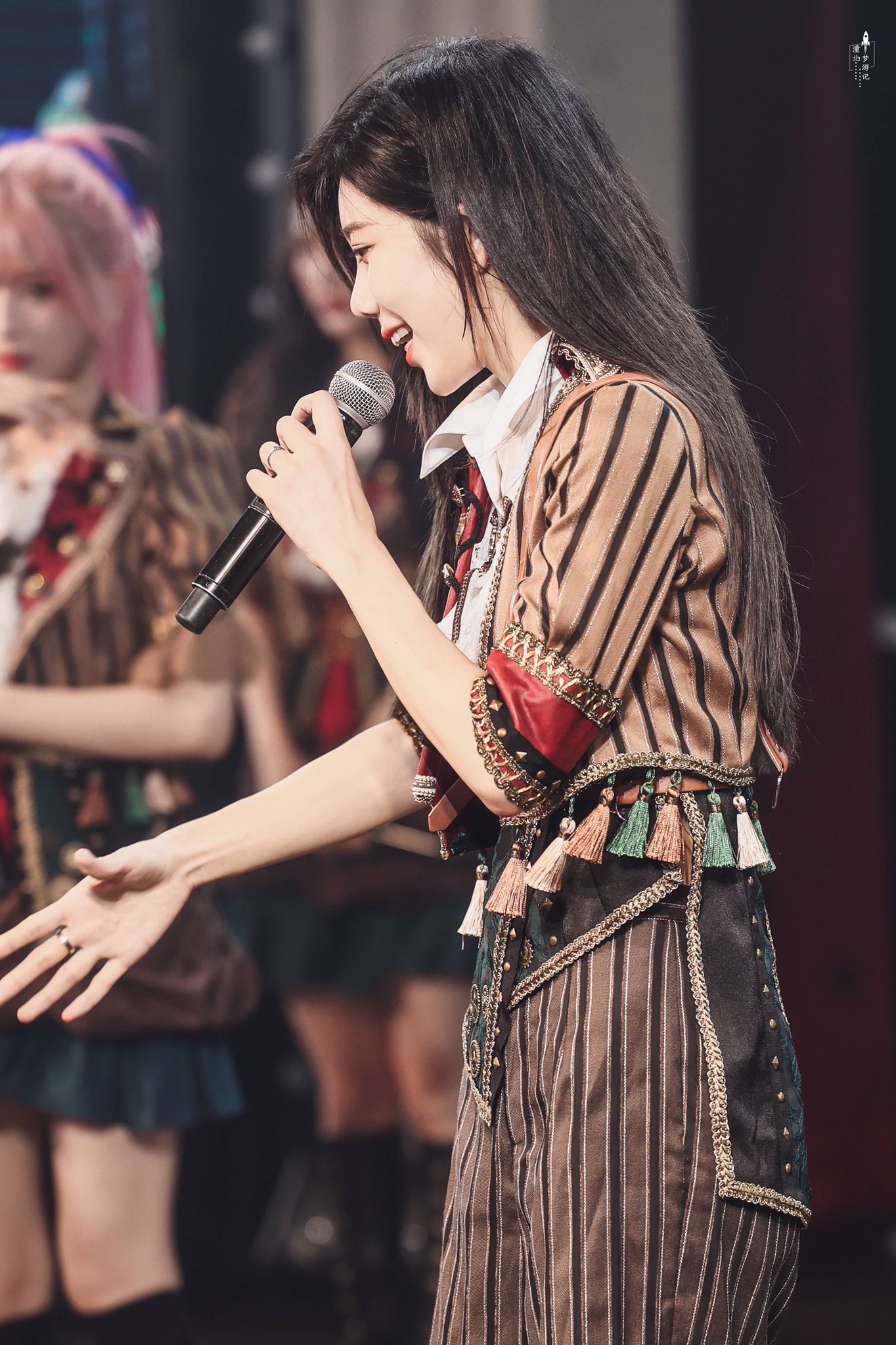 shen mengyao zone on Twitter: "210724 ⋆ #沈梦瑶 #snh48 © 潼北梦游记丨沈梦瑶 ssk fundraising: https://t.co ...