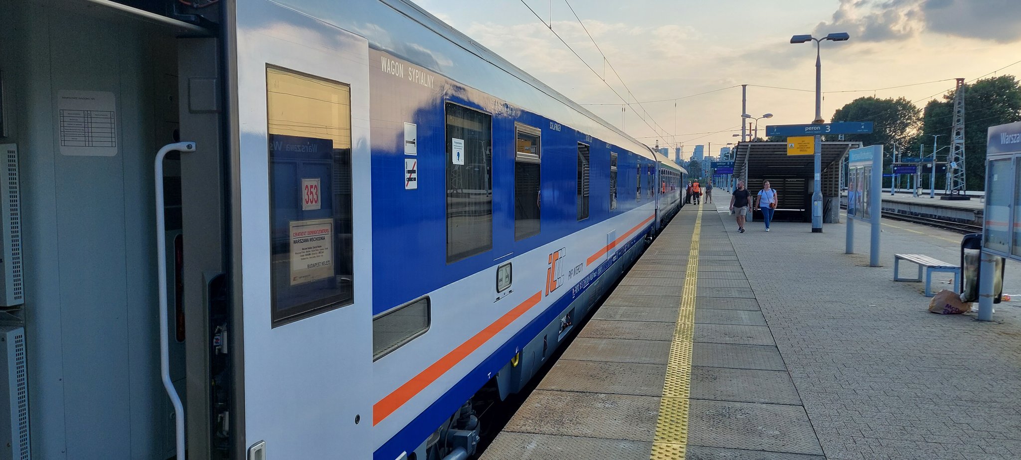 Tomasz Banasiak on Twitter: "IC 1204 Adria from Budapest to Split in a sleeping car (ex WSBA). 🙏 ...