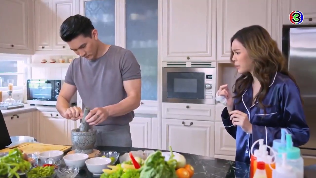 Ch3Thailand on Twitter: "คุณธชาลงทุนตำน้ำพริกเป็นอาหารเช้าให้ต้องจันทร์เลยน้าาา 🍽️ เห็นแล้วหิว ...