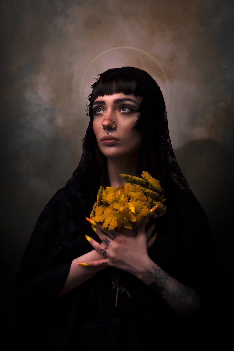 𝓑𝓵𝓪𝓬𝓴 𝓐𝓶𝓫𝓮𝓻 on Twitter: "Je me suis reconverti, appellez moi Sainte Ambre. 📸 @sinful_suicide Son ...