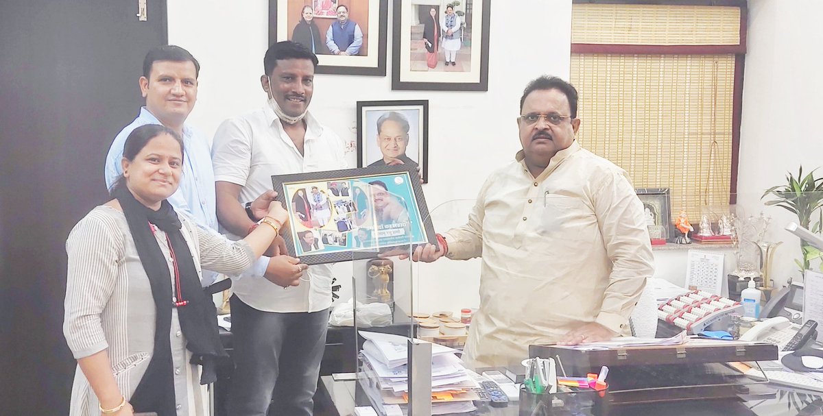 Devendra Dhakad on Twitter: "@RaghusharmaINC को चिकित्सा विभाग के कार्यालयों में एक दशक से ...