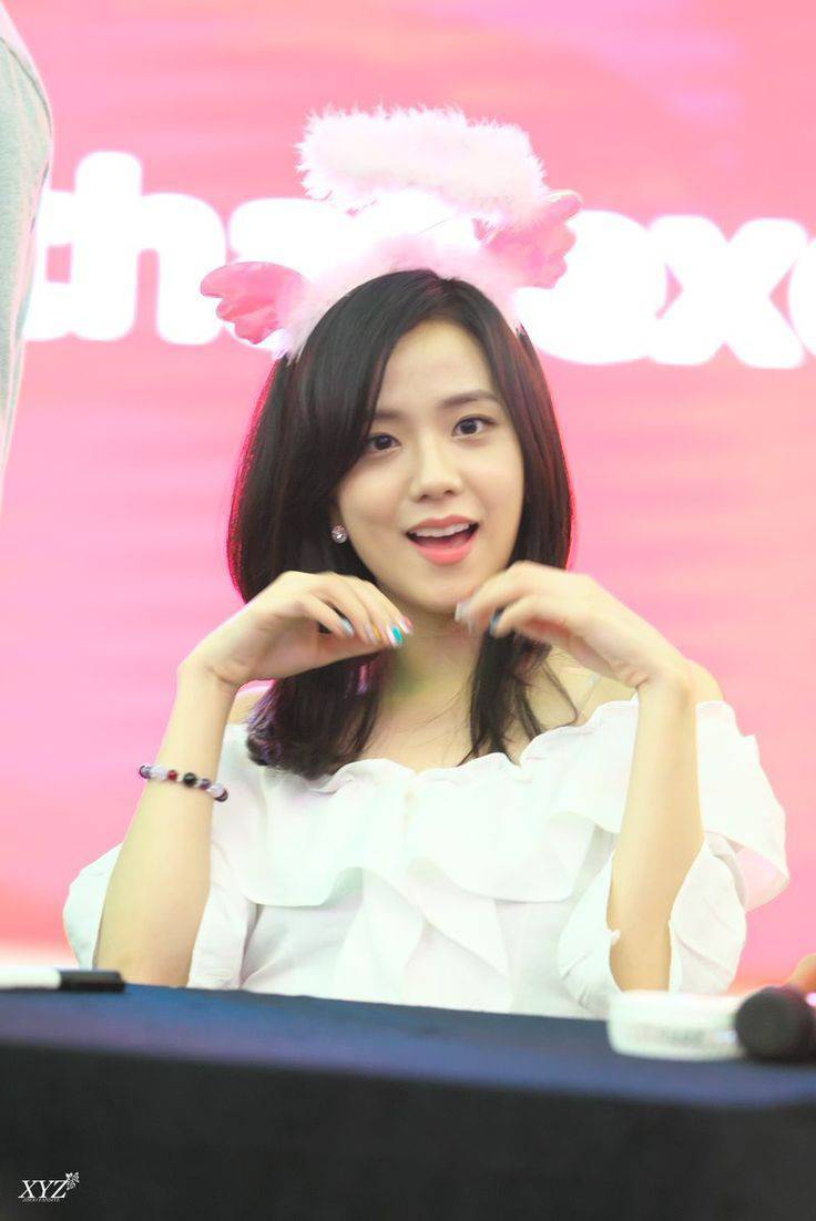 Hourly Jisoo On Twitter 지수 Jisoo Blackpink Vwe7njg4p3
