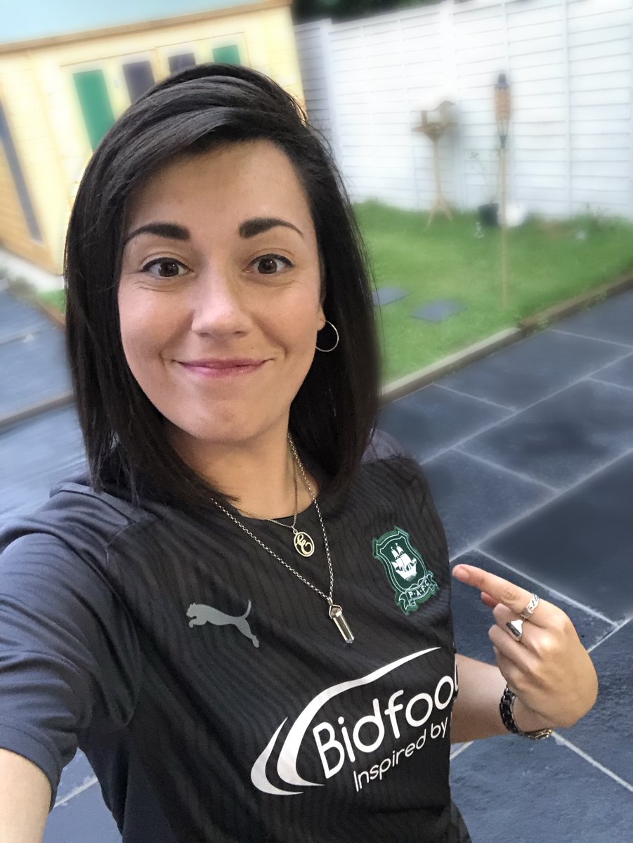 Erin Black's Instagram, Twitter & Facebook on IDCrawl