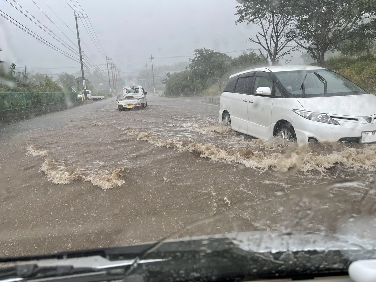 【ゲリラ豪雨】台風8号の影響で冠水 千葉県富里市 成田市で道路冠水の目撃情報相次ぐ 運転中の方は冠水道路に注意 まとめダネ!