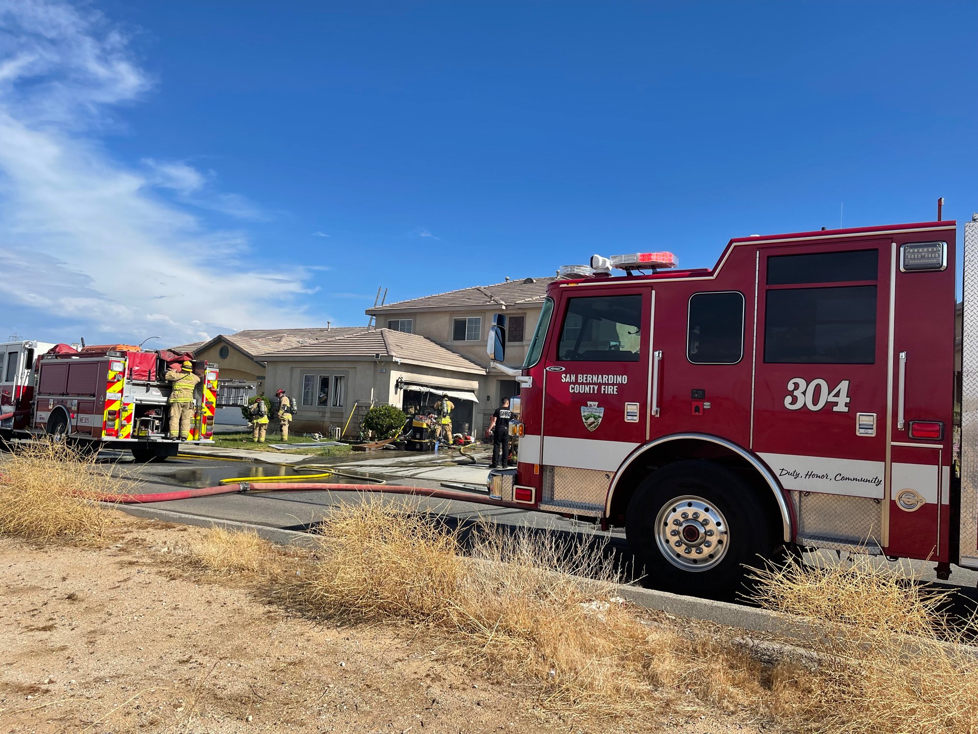 San Bernardino County Fire on Twitter: "HESPERIA: #SBCoFD on scene of a RESIDENTIAL STRUCTURE ...